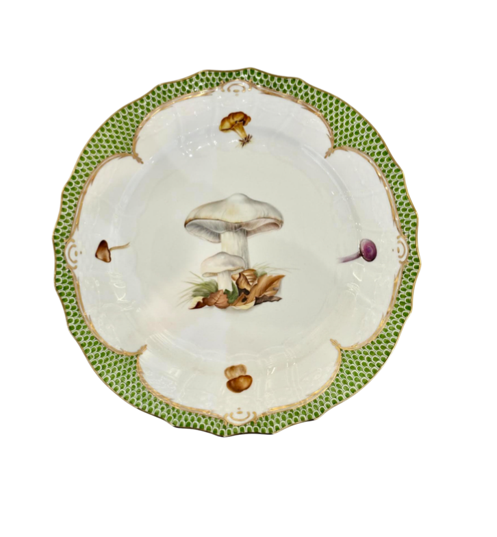 Herend Custom Mushroom Service Plate Motif 10 – Mary Mahoney