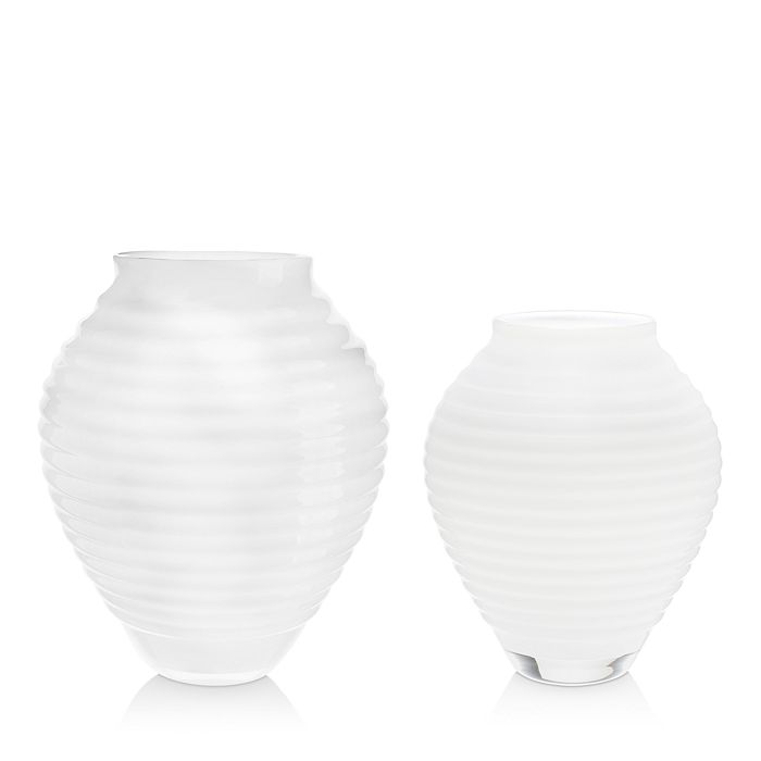William Yeoward Ariadne Vase – Mary Mahoney